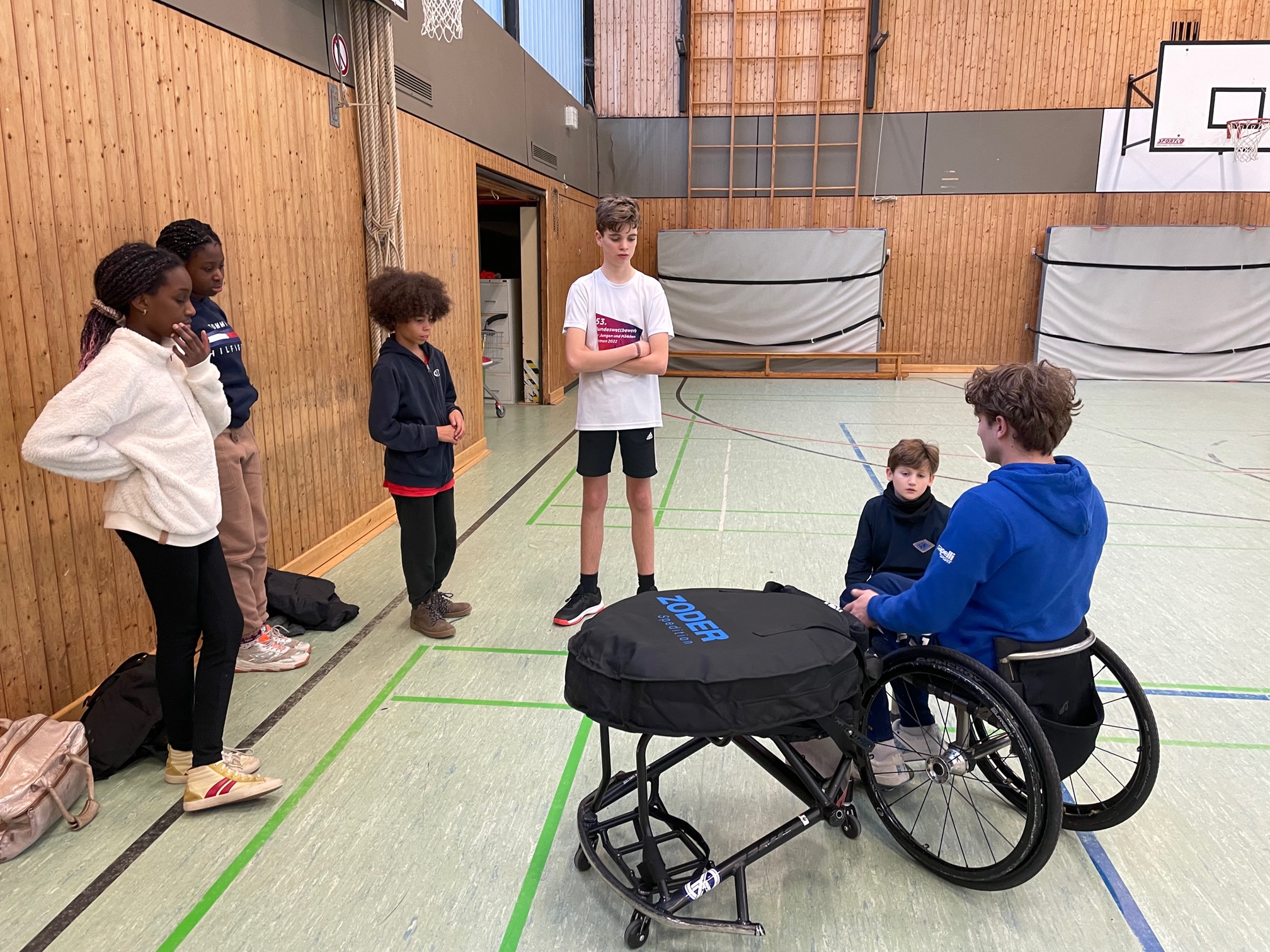 Die Rollstuhlbasketballer der BG-Baskets zu Gast am DFG – DFG-LFA Hamburg